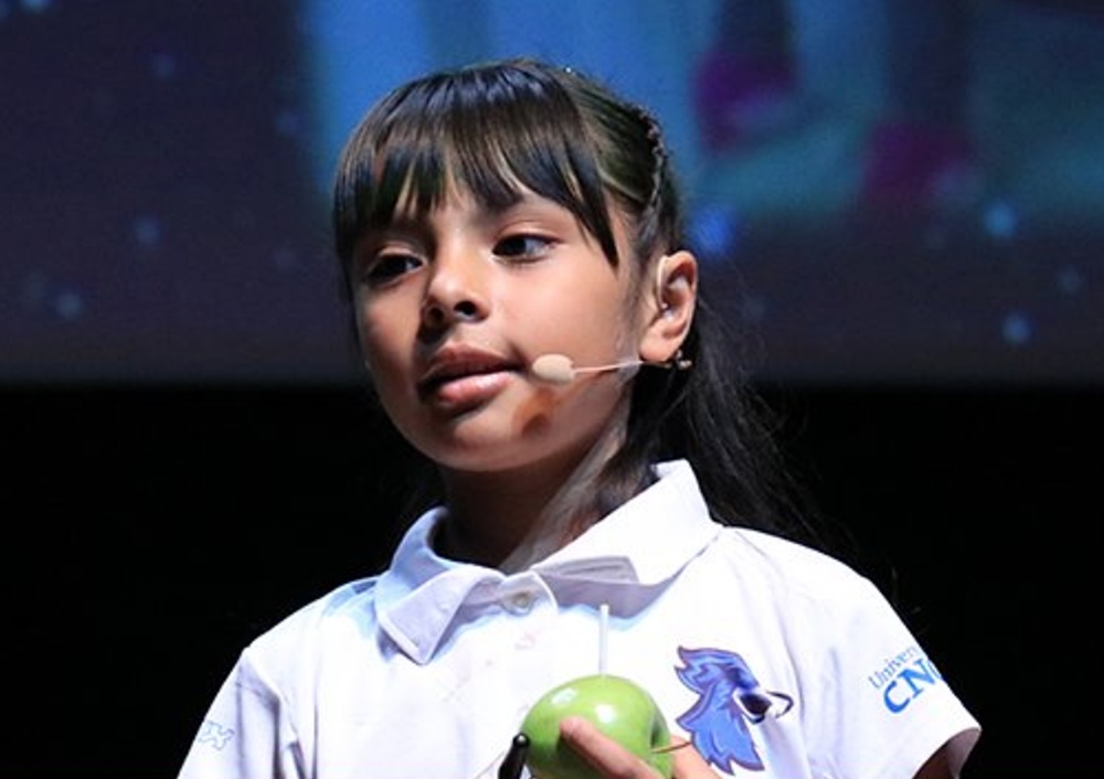 La niña más inteligente del mundo tiene 10 años, estudió dos ...