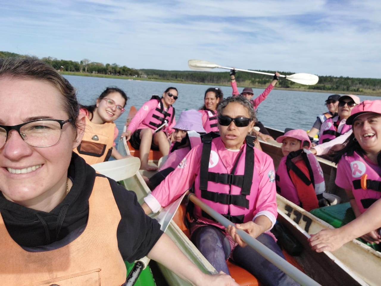 Cáncer de mama | Las Azaleas del Paraná reman por la vida - Canal Doce ...