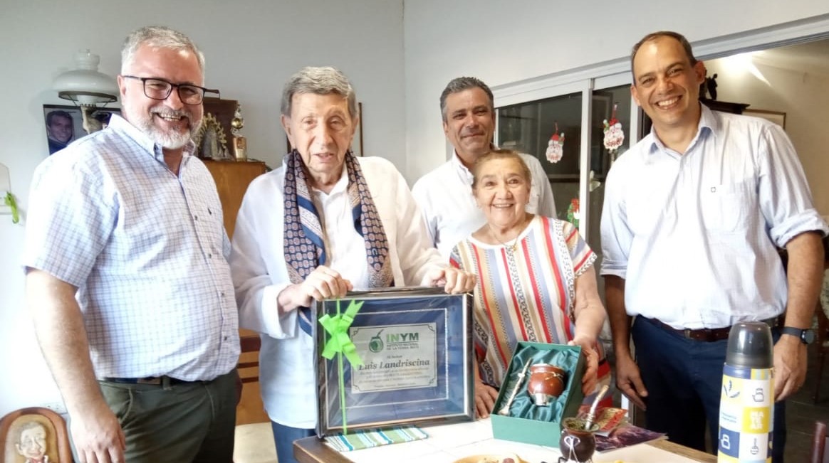Homenajearon a Luis Landriscina, pionero de la cultura matera en la TV ...