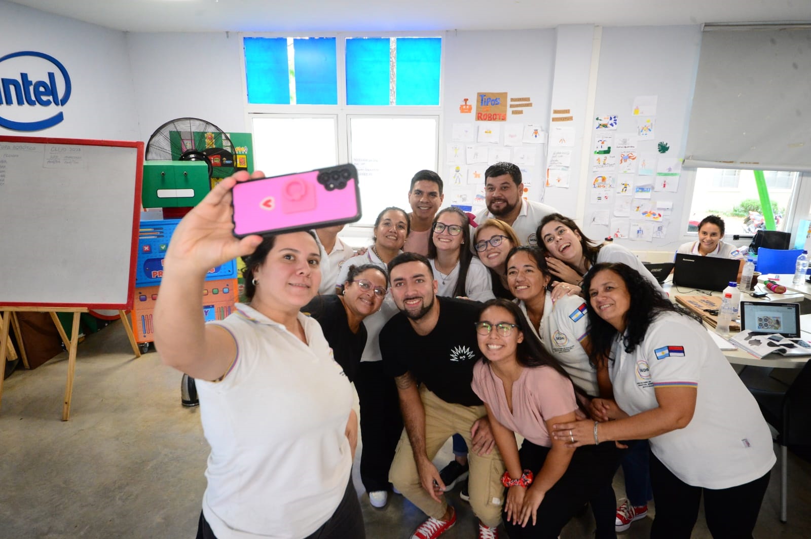 Poni, el nuevo programa para potenciar emprendimientos innovadores - Canal Doce Misiones