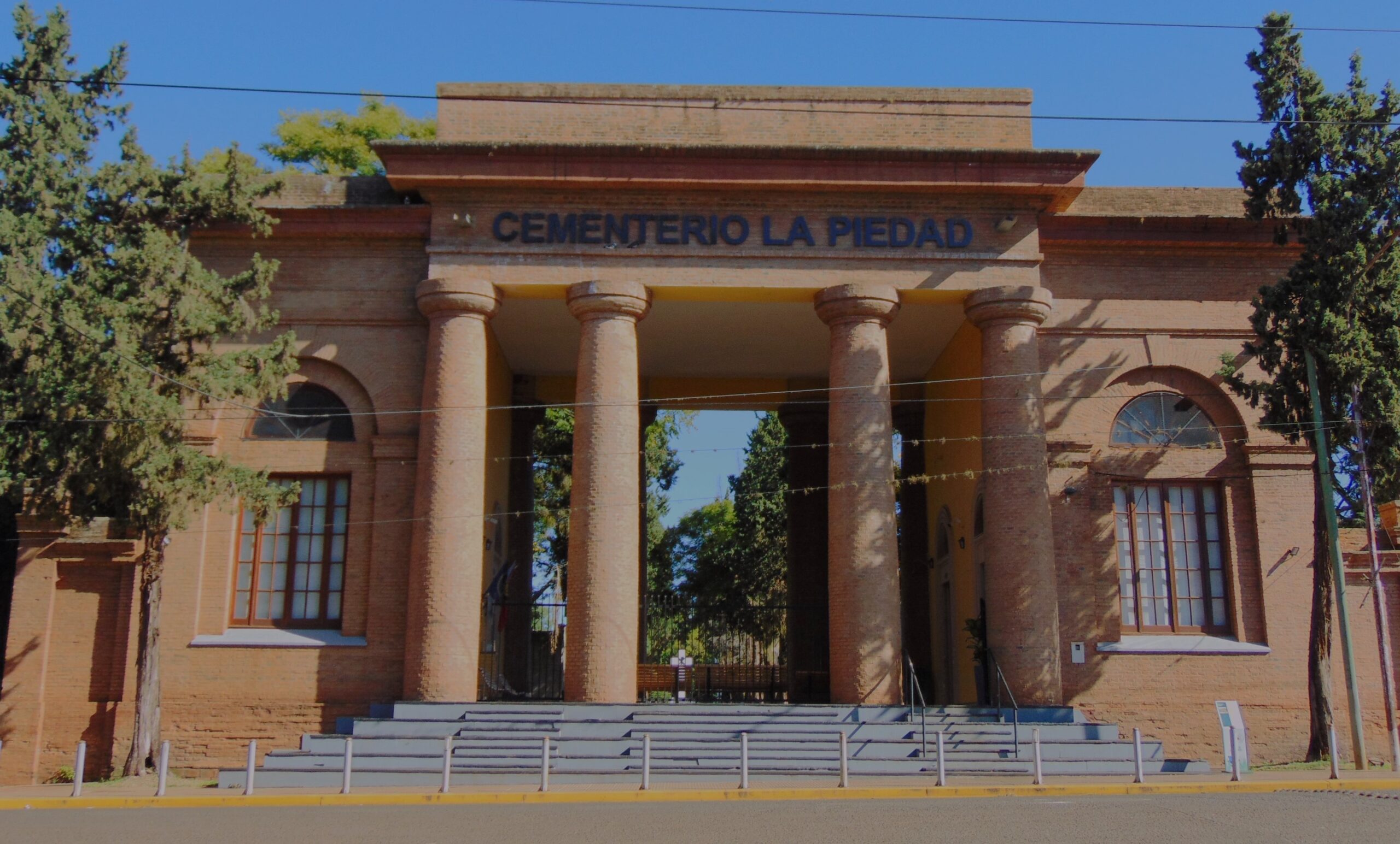 Los misterios detrás de las tumbas de mujeres que descansan en La ...