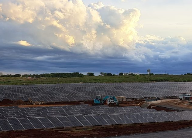 El Parque Solar Silicon ya beneficia con energía limpia a la zona Oeste ...