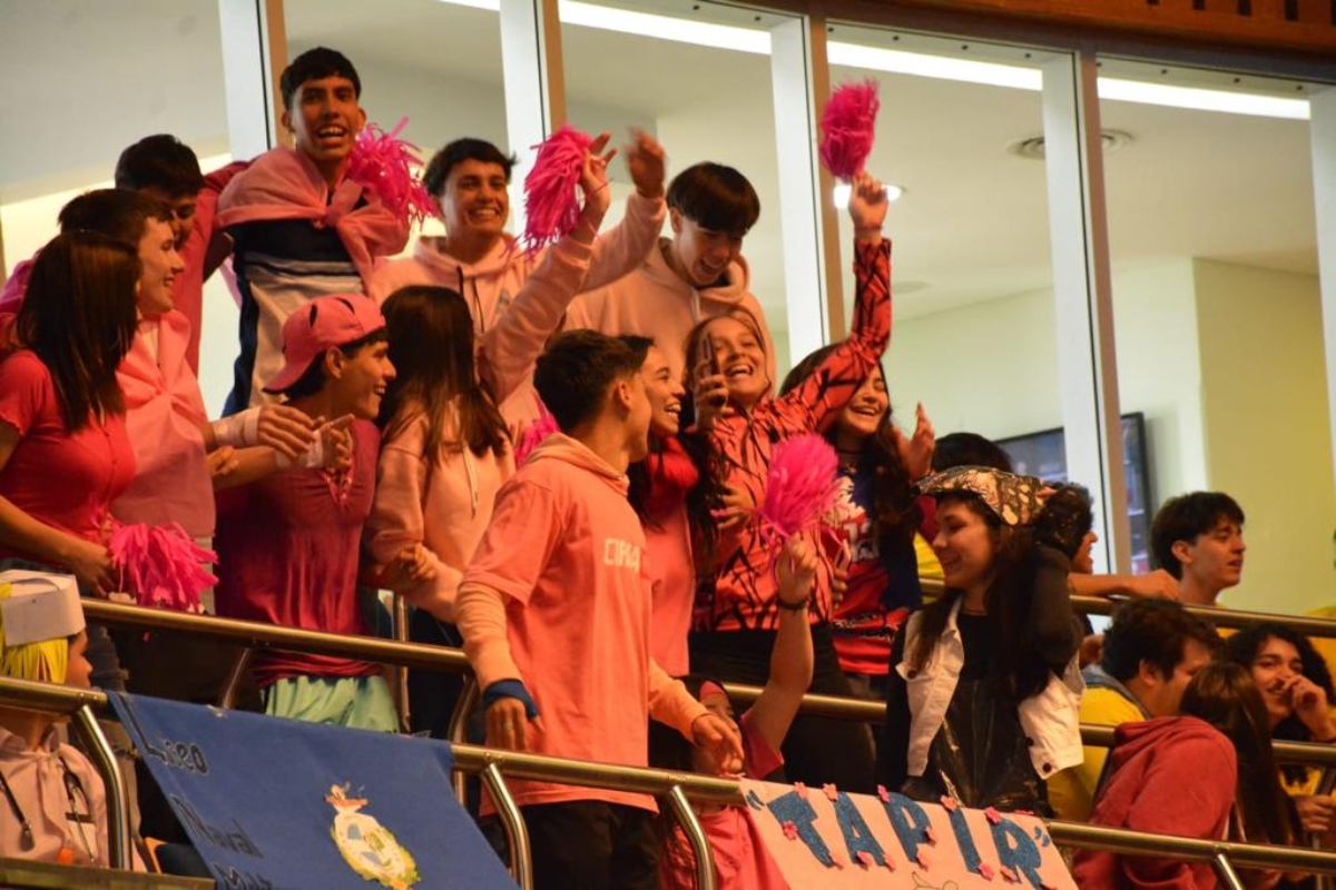 Color, creatividad y empoderamiento de los estudiantes - Canal Doce ...