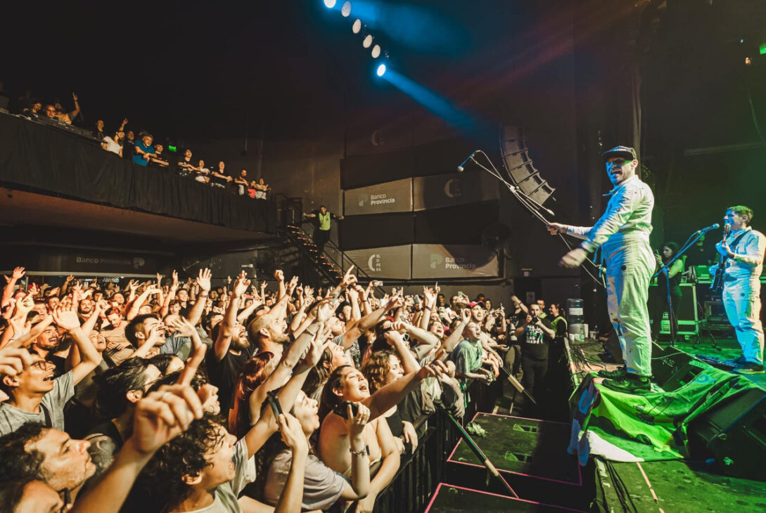 Árbol celebra 20 años del disco Guau! en Posadas - Canal Doce Misiones