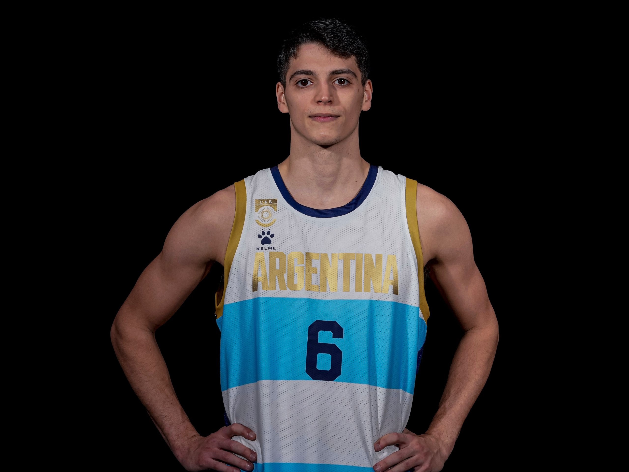 Con Juani Marcos y una camiseta especial, Argentina inicia su camino en ...