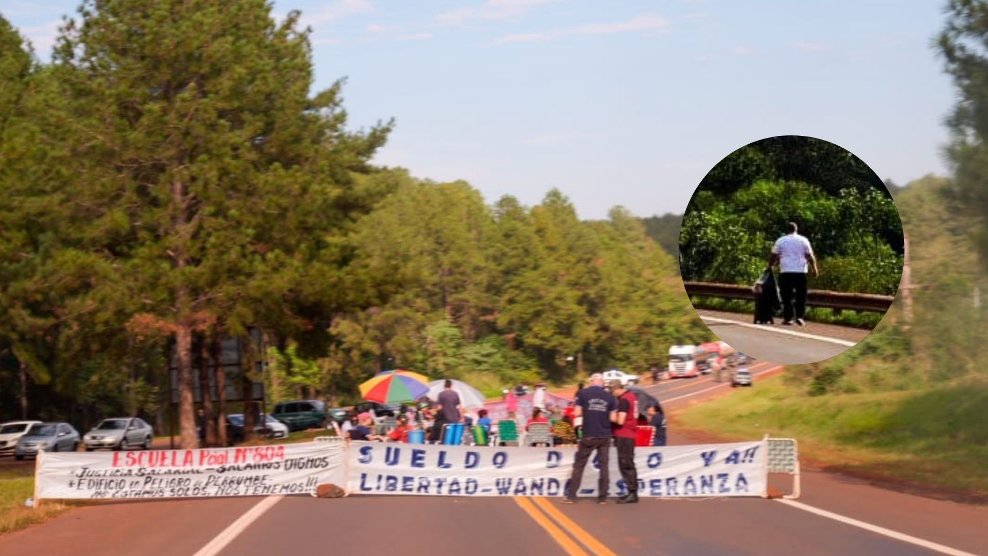 Cortes en la ruta 12: turistas caminan para llegar a tiempo a su vuelo ...