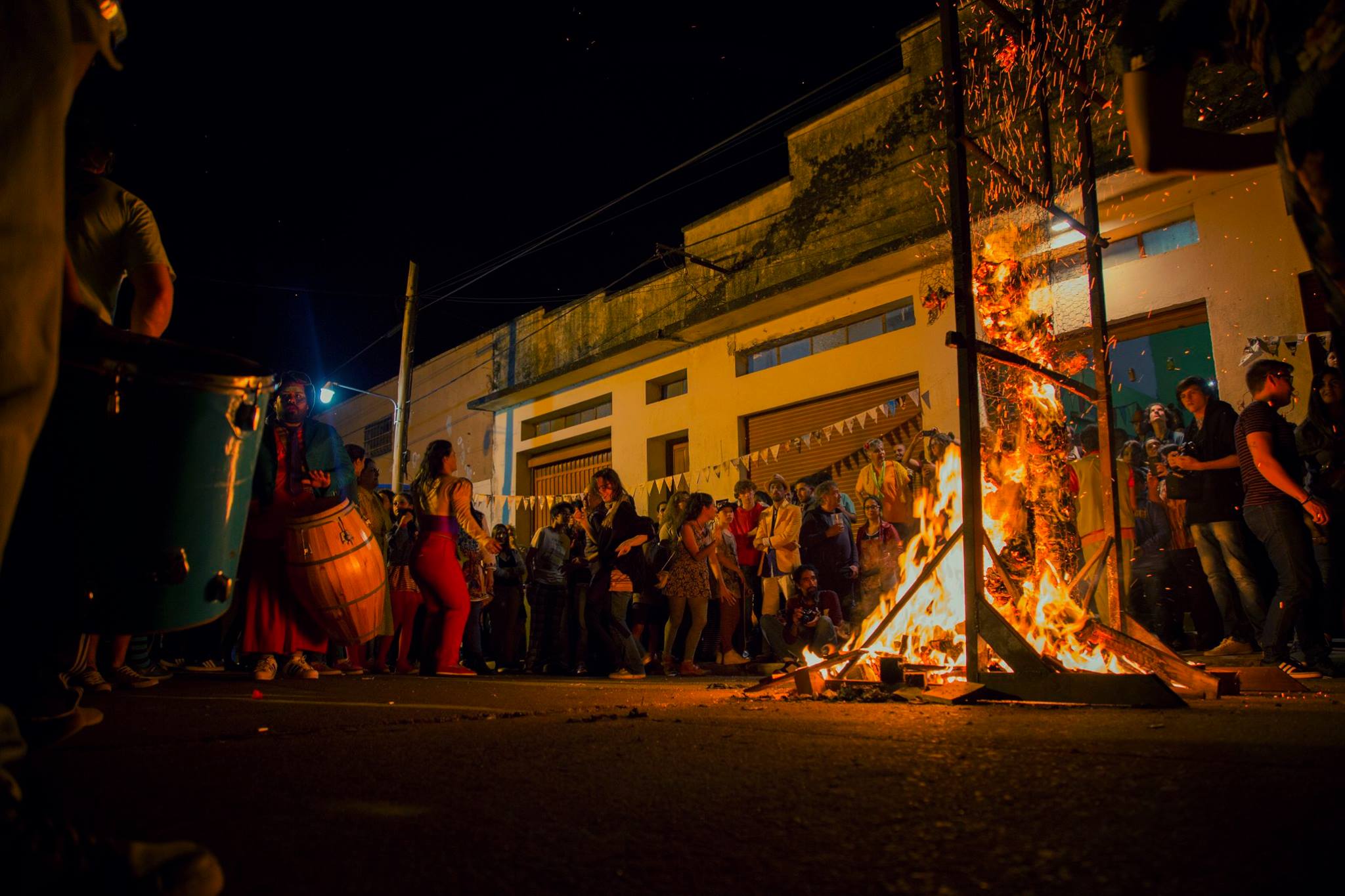Fiesta de San Juan: La Murga de la Estación invita a la tradicional Quema del Muñeco - Canal ...