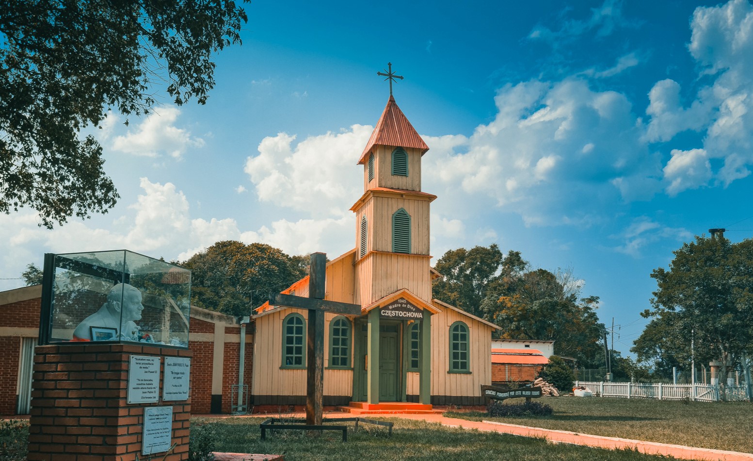 La iglesia Nuestra Señora de Czestochowa de Wanda es patrimonio ...