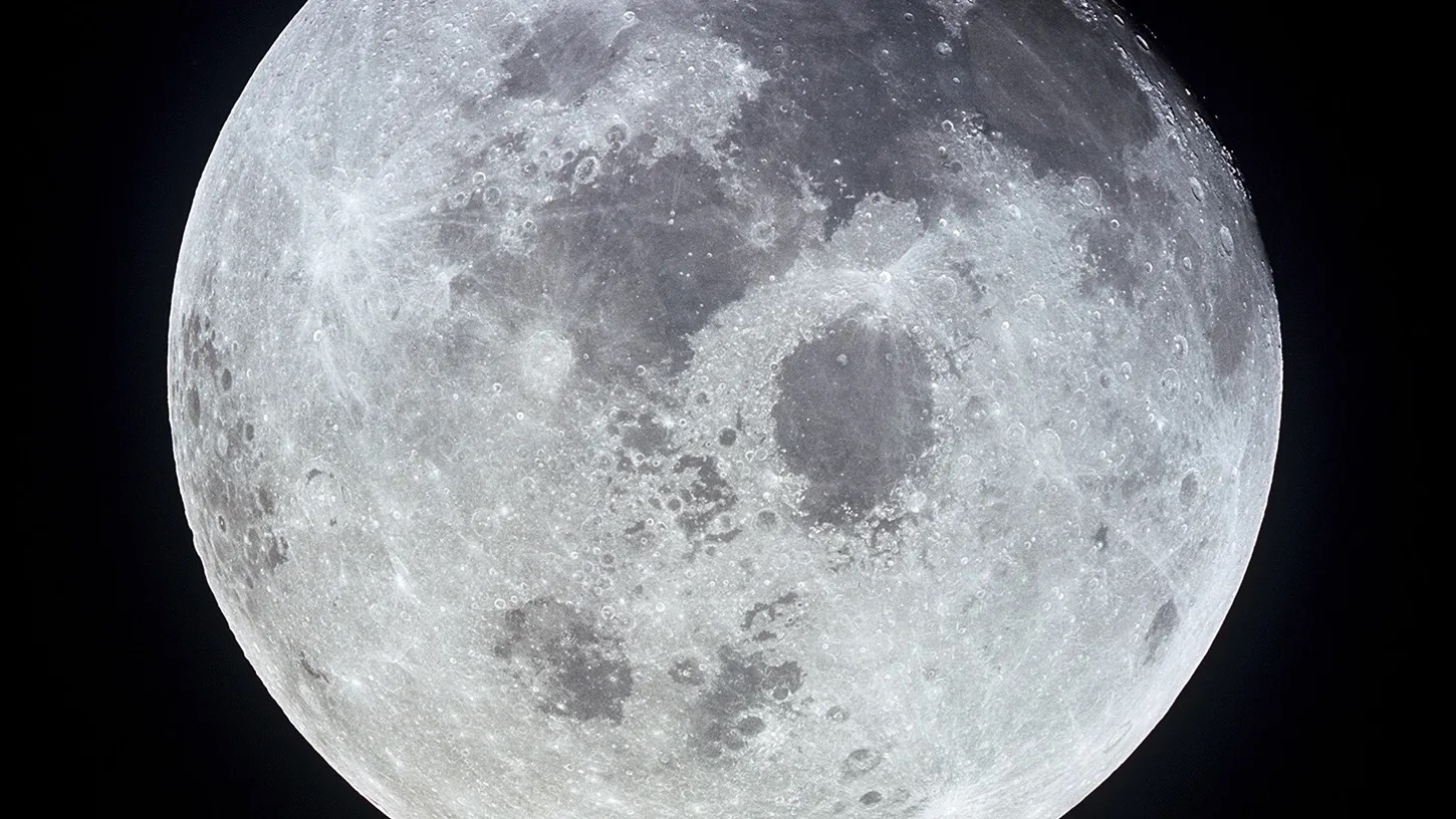 Día Internacional de la Luna: explora el satélite de la Tierra a través ...