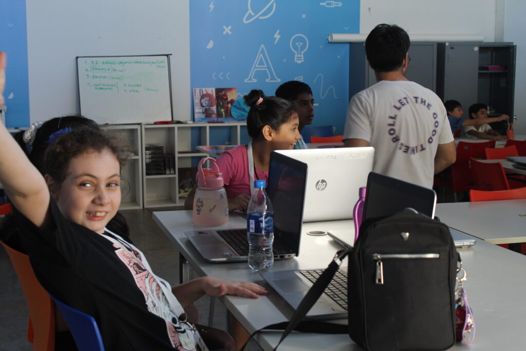 Conectar Lab expande su oferta educativa con el Club de Robótica y más talleres