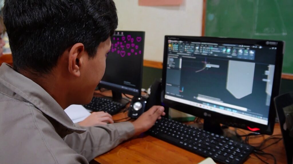 La EPET N° 28 plantea modernizar el cultivo de mandioca durante la Feria Nacional de Ciencias