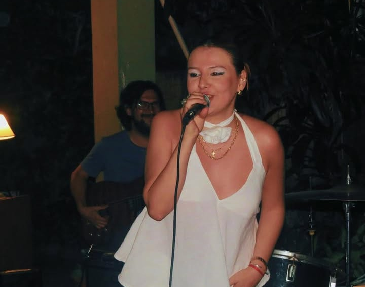 Al Caer el Sol: Nuevo domingo de música y teatro en El Brete