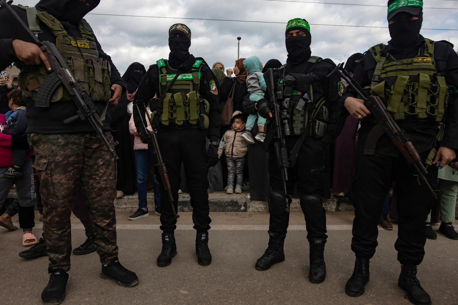 Hamás entregará el sábado a seis rehenes