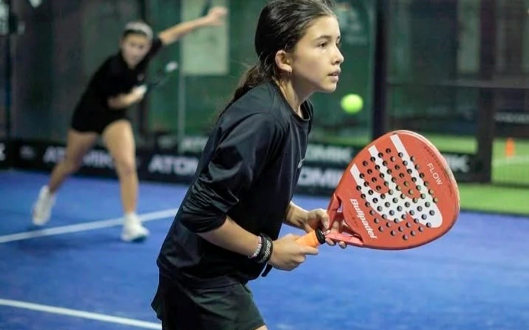 Promesa del padel misionero: Leticia López sueña con llegar a la Selección