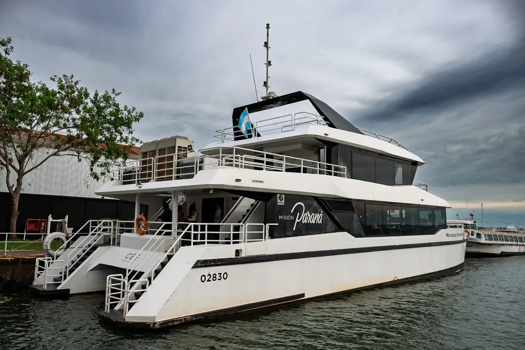 Al Garete llega a Posadas: un paseo náutico con arte, historia y ...