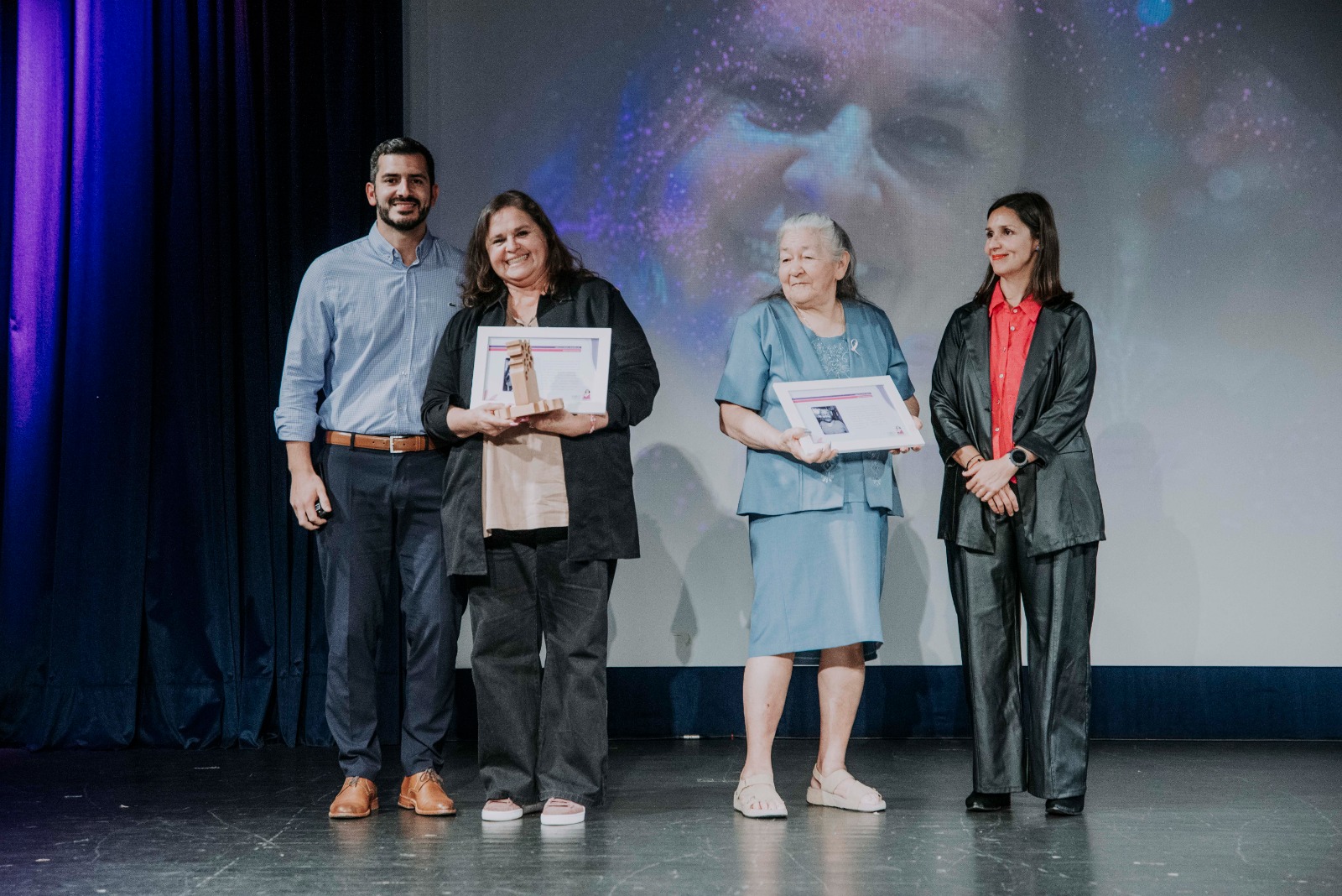 Posadas distinguió a once mujeres con los Premios Marta Irene Coronel ...