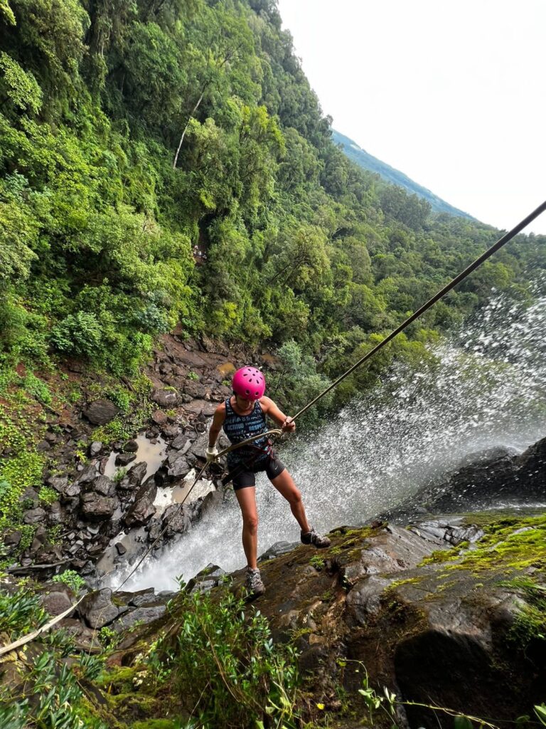 Misiones Off Road propone rappel y kayak nocturno con una experiencia ...